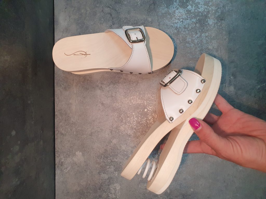 Kožne papuče sa federom – bele ‐ online prodaja Fenix.rs